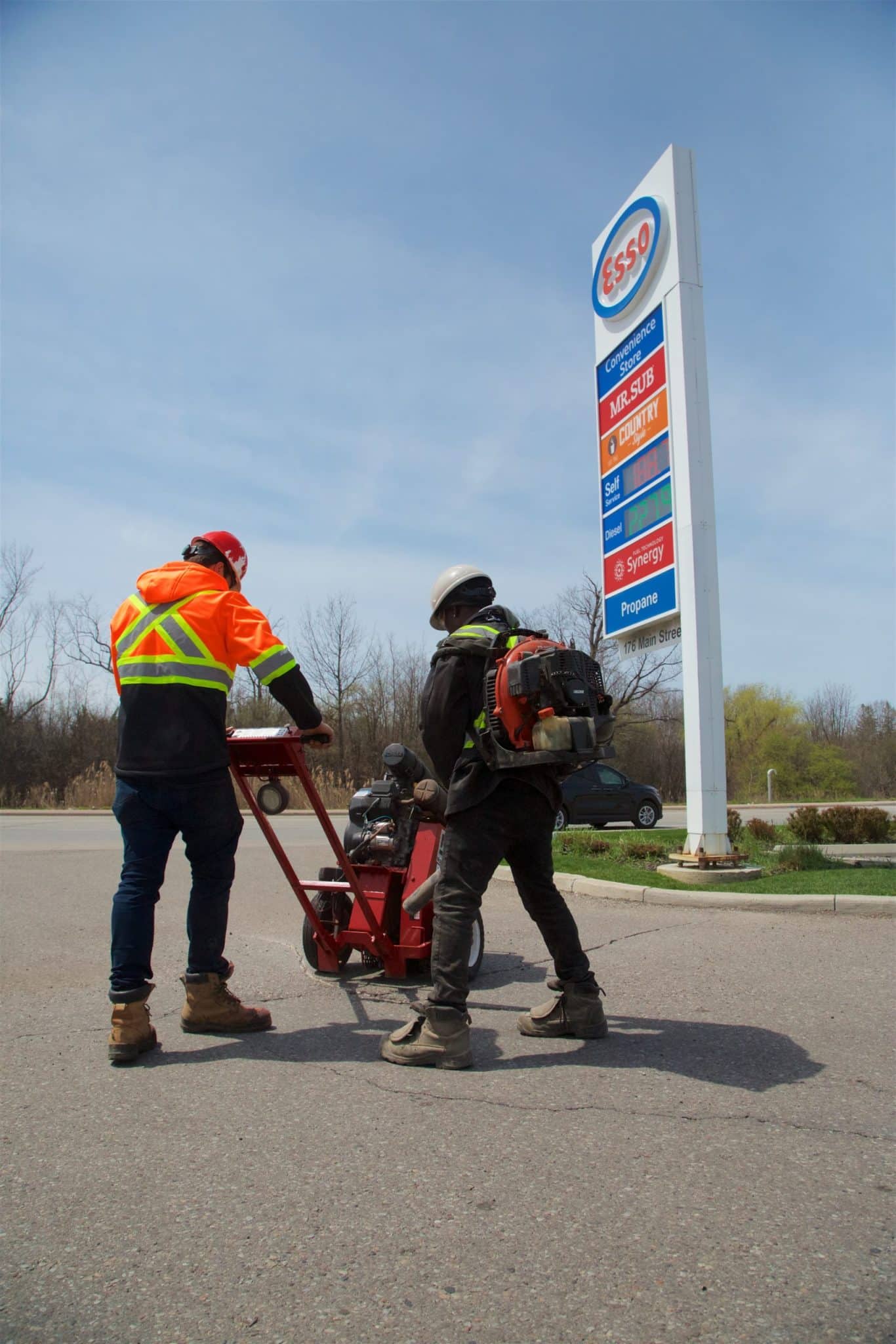Asphalt Crack Rout and Seal - The # 1 Asphalt Sealing and Maintenance ...